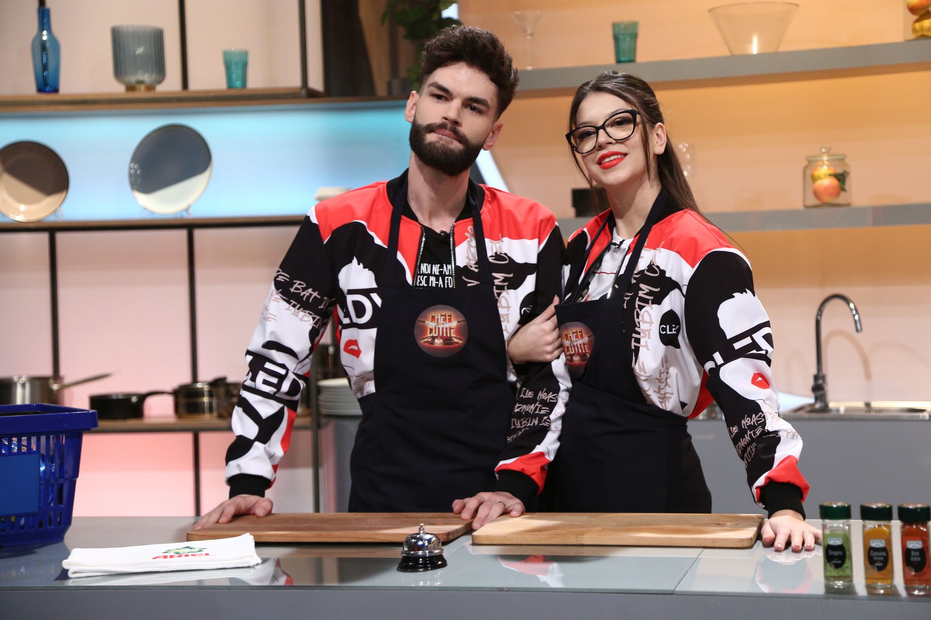 Ce diferență de vârstă există între Florin Ristei și Naomi Hedman. Cei ... Ce diferență de vârstă există între Florin Ristei și Naomi Hedman. Cei ...