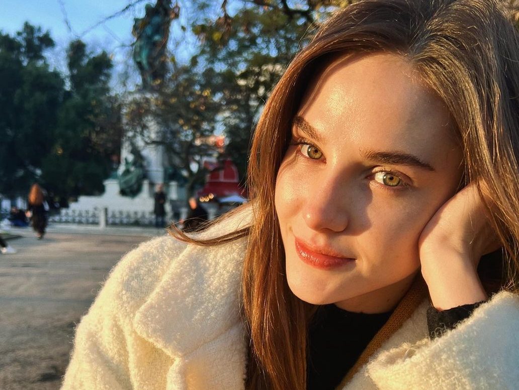 Alina Boz se mărită. Cine este alesul actriței din „Furtună pe Bosfor ... Alina Boz se mărită. Cine este alesul actriței din „Furtună pe Bosfor ...