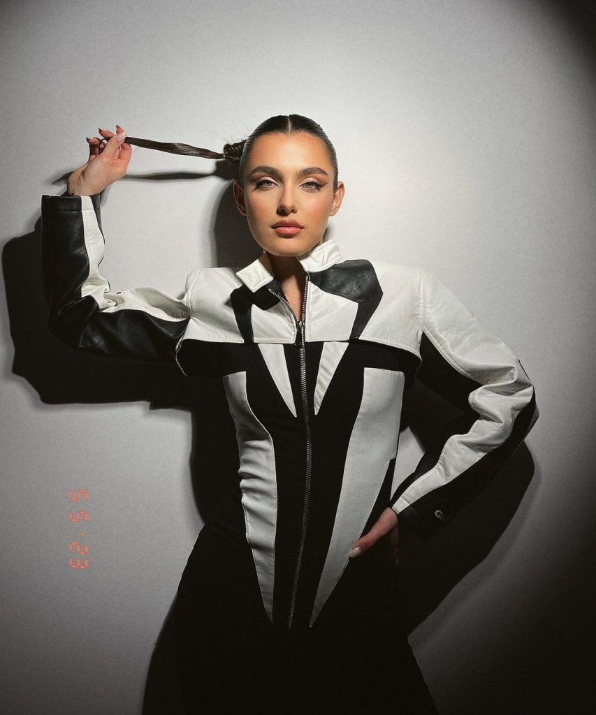 Alexia Eram își permite orice capriciu la 23 de ani. Și-a cumpărat ...